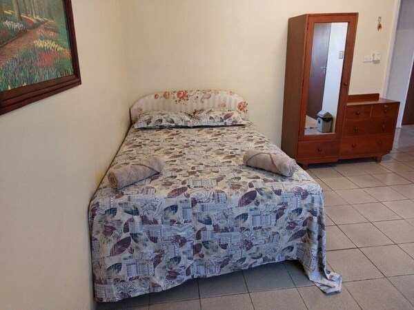 Newtown Beach Bed And Bath - Nadi