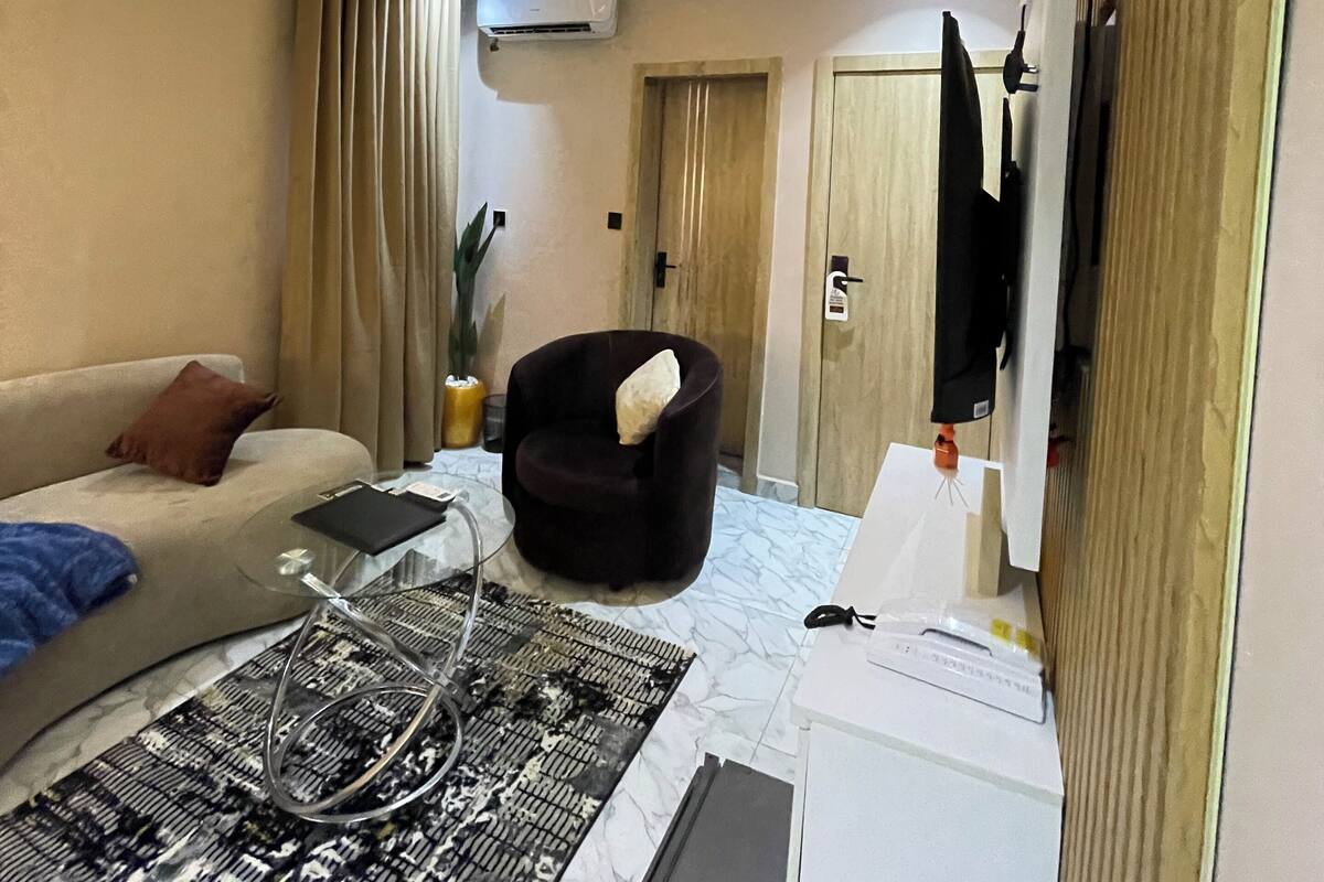 Suite de Luxo | Sala de estar | Smart TV