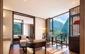 Suite-Estúdio de Luxo, vista para a colina | Interior