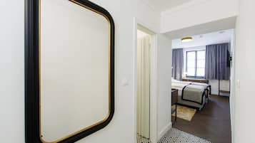 Quarto Duplo ou Twin Deluxe, Vista para a cidade | Wi-fi grátis