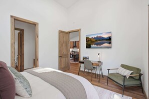 Cabana, várias camas, vista para a montanha (The Lodge at Walnut Peak) | 3 quartos, individualmente decorados, individualmente mobiliados