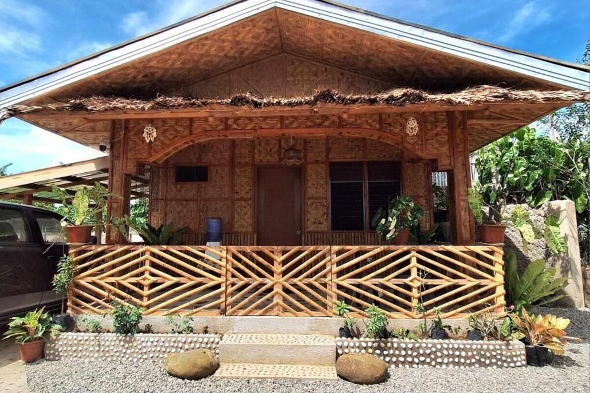 Chalé luxo, sacada, vista para o jardim | Fachada