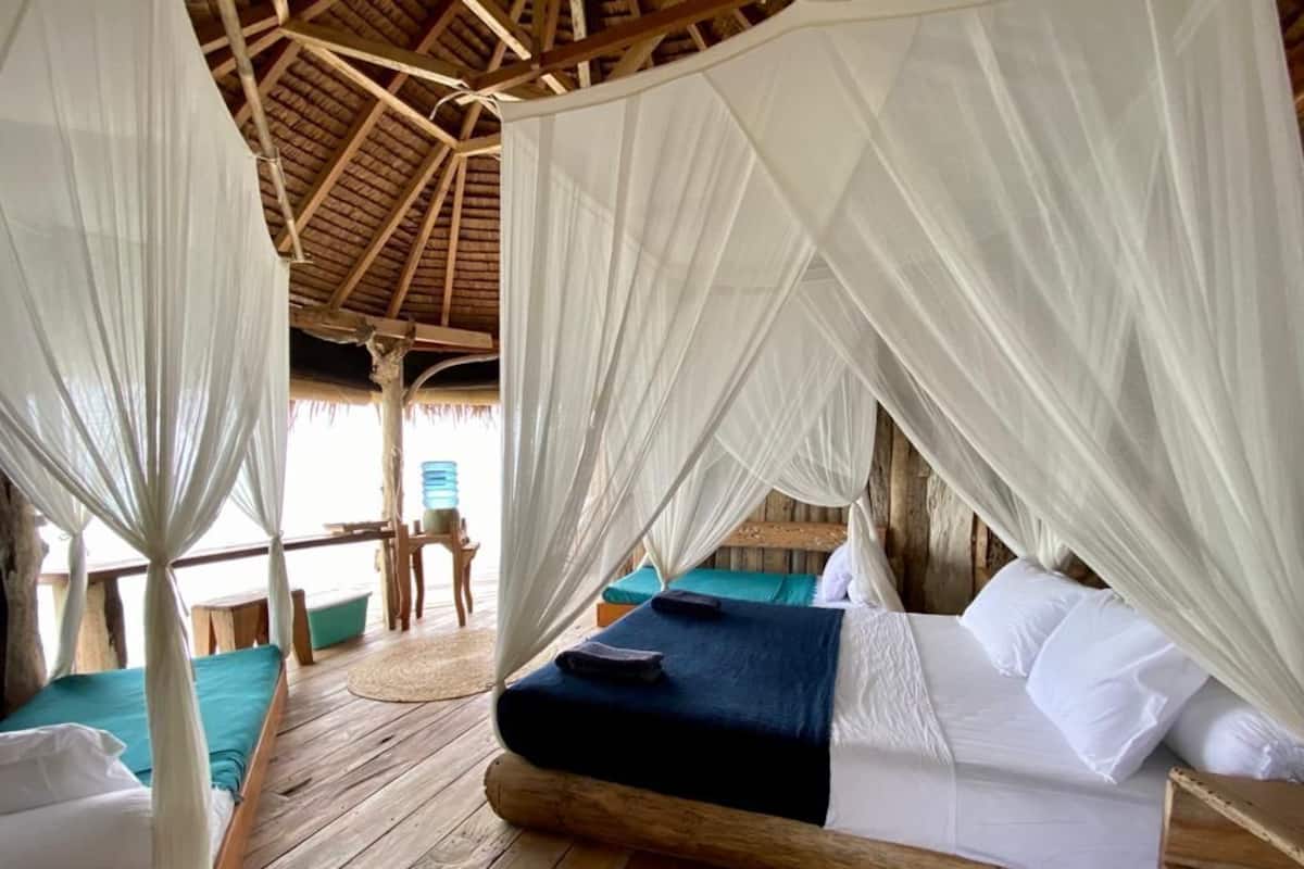Quarto Quádruplo Comfort, vista para o mar | Wi-fi grátis