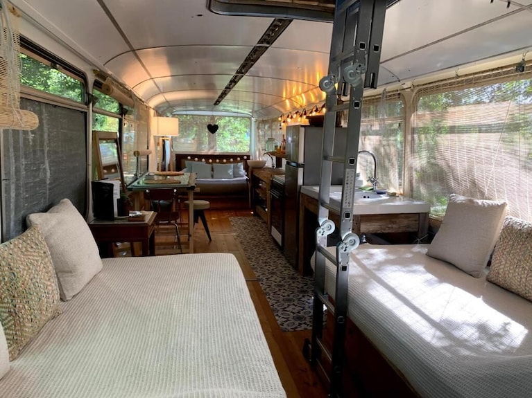 Rooftop Bus, Outdoor Shower + Bathtub (Dry Toilet) - Mimizan