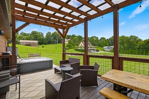 Cabana, 3 quartos | Opções para refeição ao ar livre