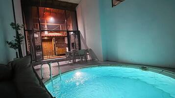 Bungalow Superior, vista para o lago | Piscina | Piscina exterior