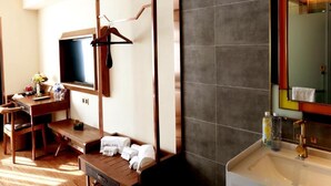 Quarto Duplo Comfort, 1 cama queen-size, não fumadores | Interior