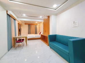 Quarto Duplo de Luxo, varanda, Vista para a cidade | Interior
