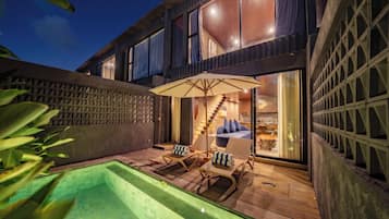 Villa, piscina privativa, vista para a piscina | Terraço/pátio interior