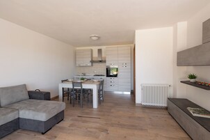 Casa, 5 quartos, vista para o mar | Parte interna