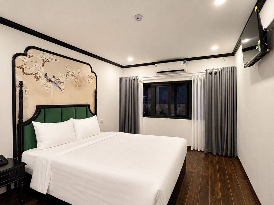 Quarto Duplo Premier, Vista para a cidade | Wi-fi grátis, roupa de cama fornecida