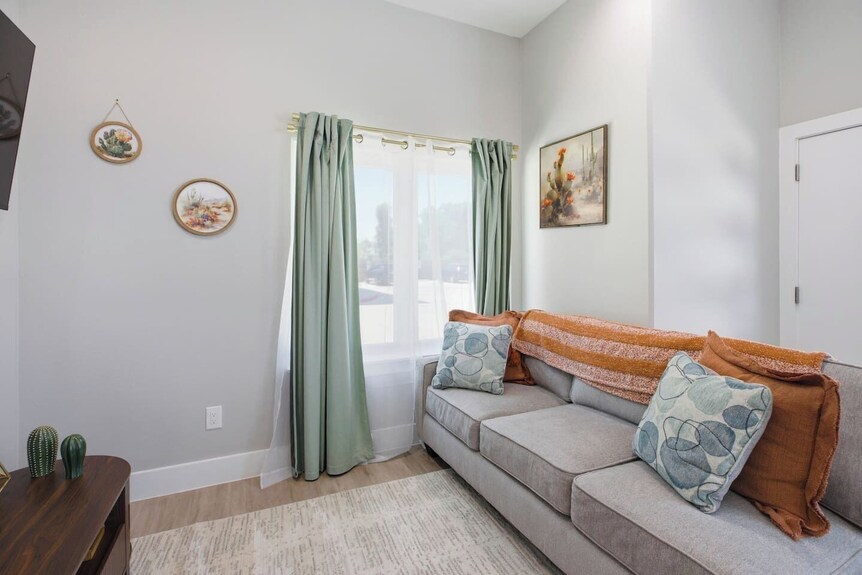 Stockyards + Downtown | Bright 1br | Sleeps 3 - Apartment - Montserrat Road – Fort Worth