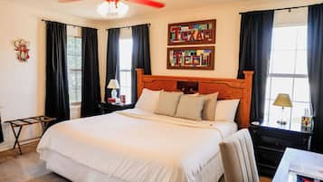 Quarto Duplo, Vista para a cidade | Quartos insonorizados, ferro/tábua de engomar, Wi-fi grátis