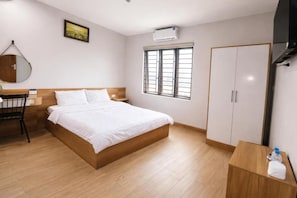 Quarto casal | Wi-Fi de cortesia, roupa de cama