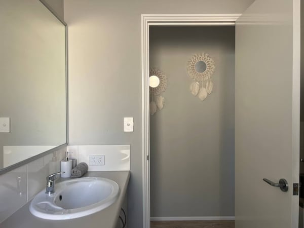 Transit Nest - A 2brm Sepal Stay - Gosnells