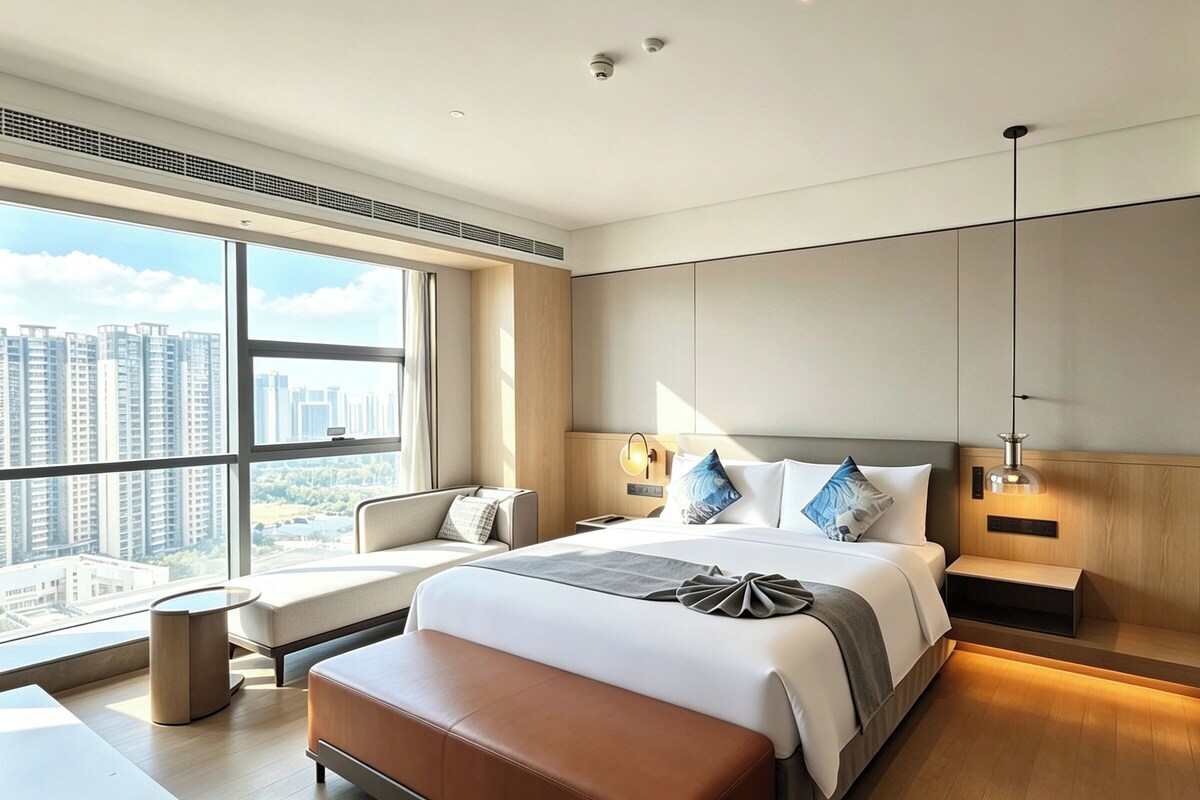 Suite Deluxe, Vista para a cidade | Cofre no quarto, secretária, cortinas/cortinados opacos 