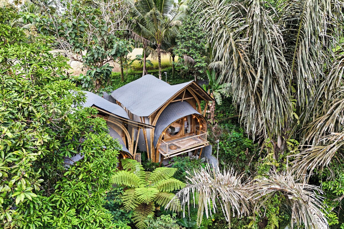 Vila, 1 quarto, vista para o jardim | Sacada