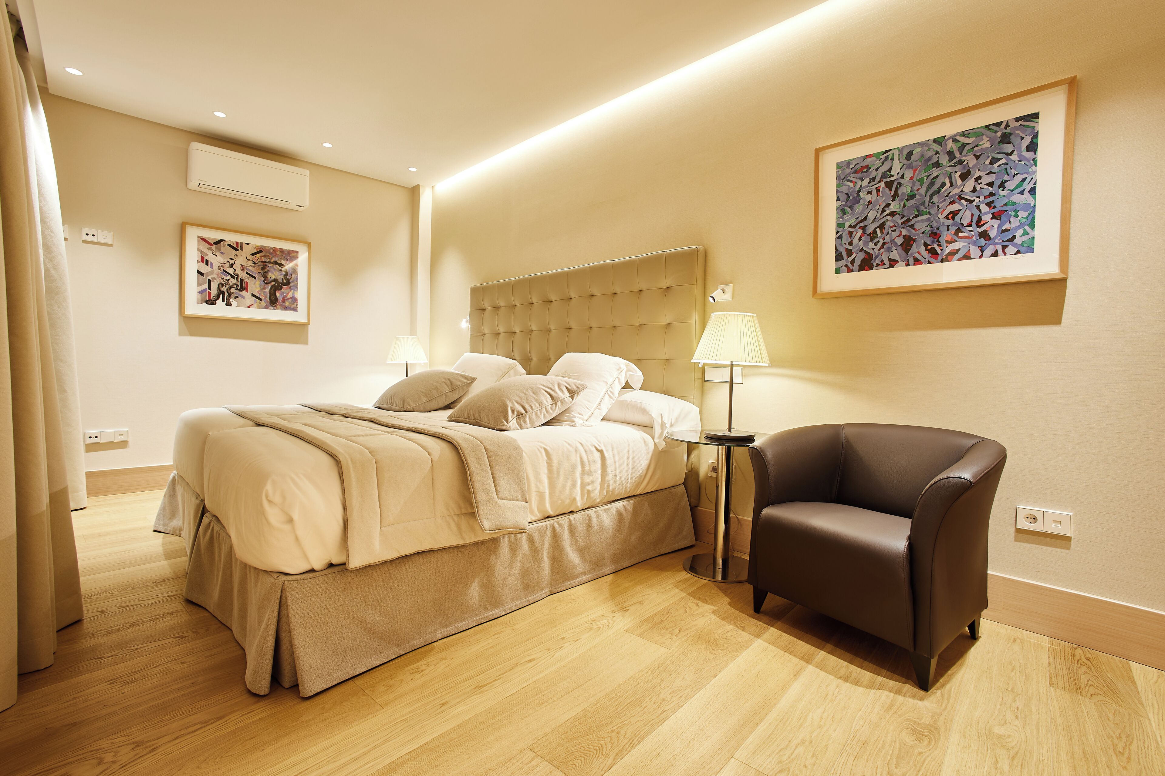 Apartamento Deluxe | Cofre com capacidade para portátil 