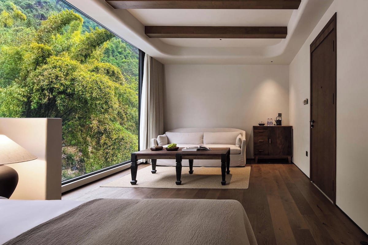 Quarto casal superior, vista para o vale | Roupas de cama premium, edredons de pluma