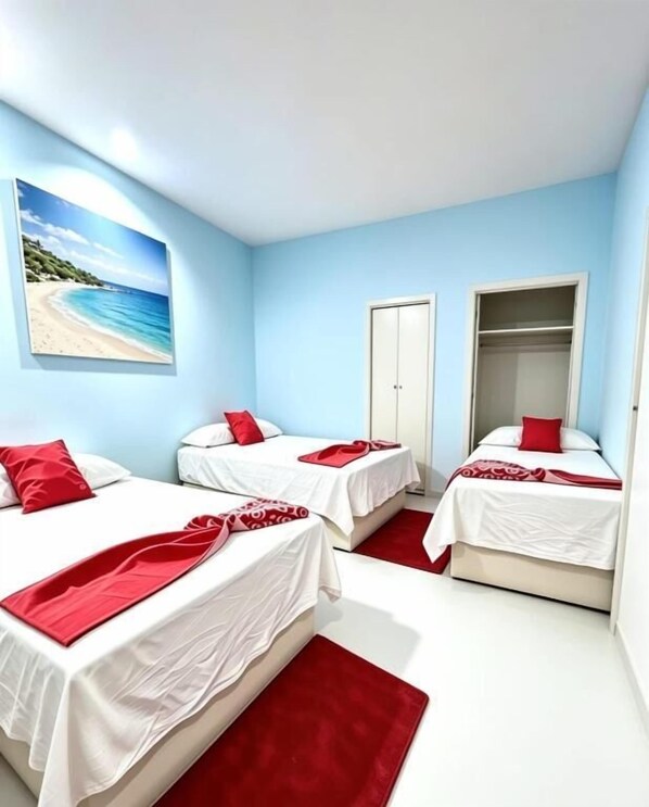 Quarto Triplo Familiar | Roupa de cama fornecida 