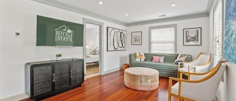 Casa, várias camas (1111 Simmons St - MTP) | Parte interna