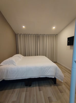 Quarto casal luxo | Wi-Fi de cortesia