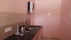 Estúdio, varanda, vista para a montanha | Interior