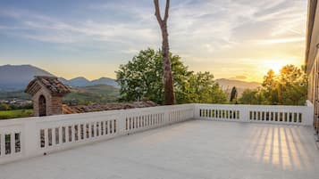 Suite de Luxo, vista para o parque | Terraço/pátio interior