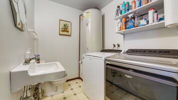 Casa (2 Bedrooms) | Parte interna