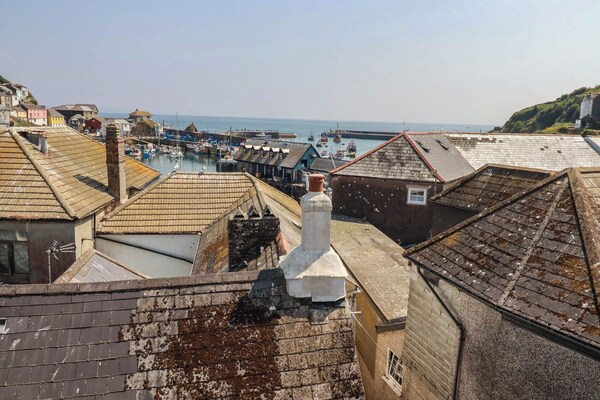 Stones Throw - Mevagissey