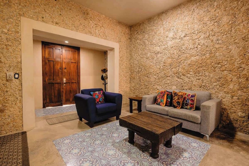 Casa Colonial Para 6 Con Alberca · Barrio Santiago - Yucatán