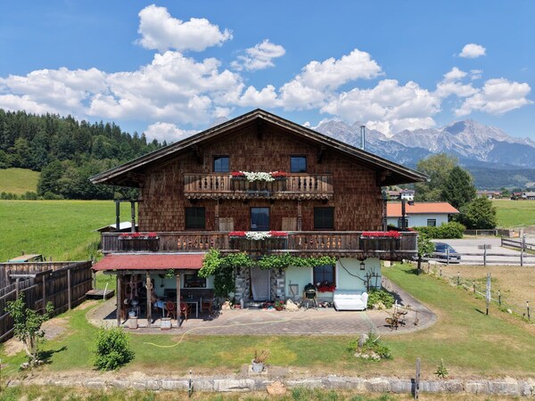 Holiday Apartment On A Farm With Outdoor Whirlpool - Saalfelden