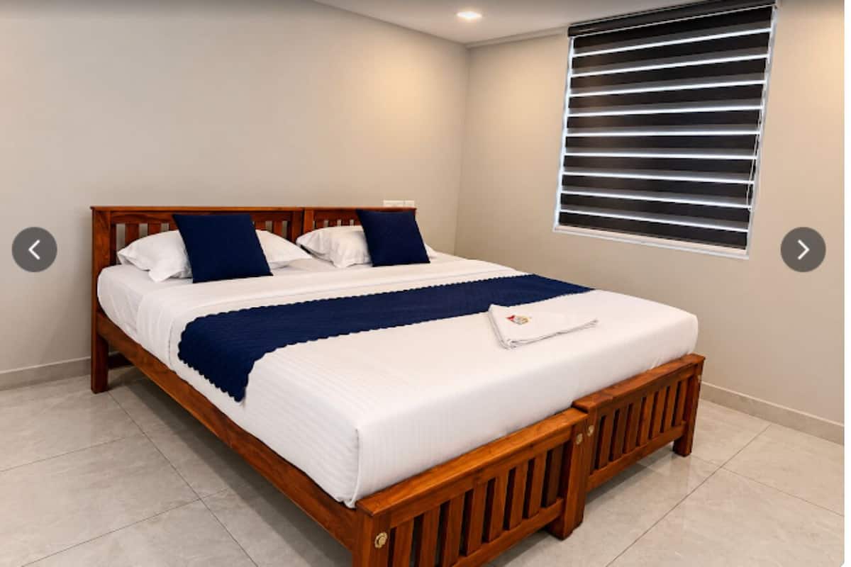 Quarto casal premium | Escrivaninha, Wi-Fi de cortesia