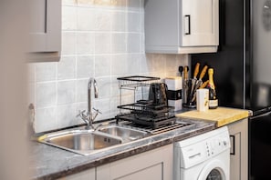 Talheres/pratos/utensílios de cozinha