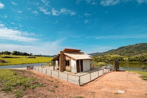 Chalé Deluxe, vista para o lago | Exterior