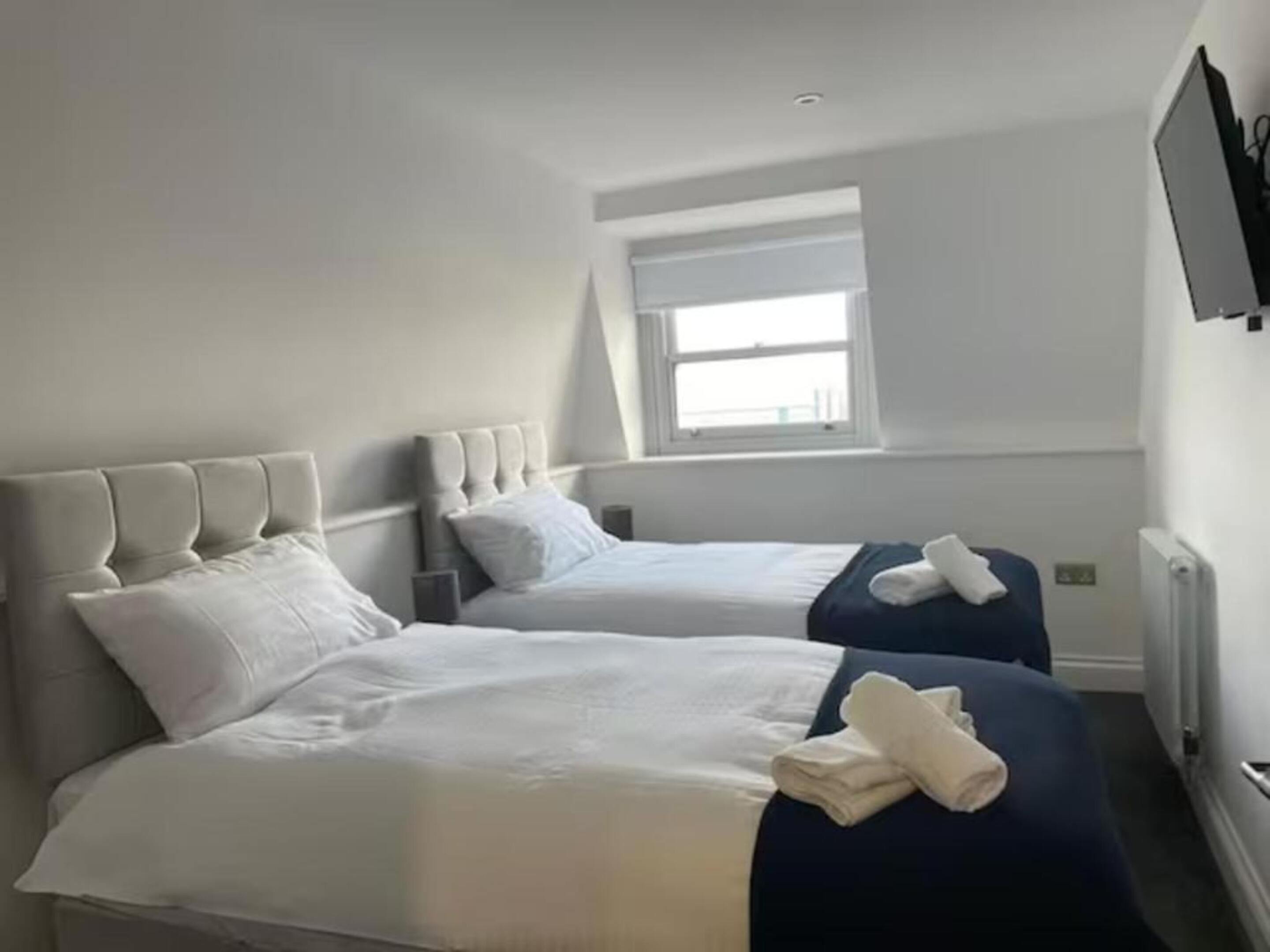 Ferro/tábua de engomar, Wi-fi grátis, roupa de cama fornecida 