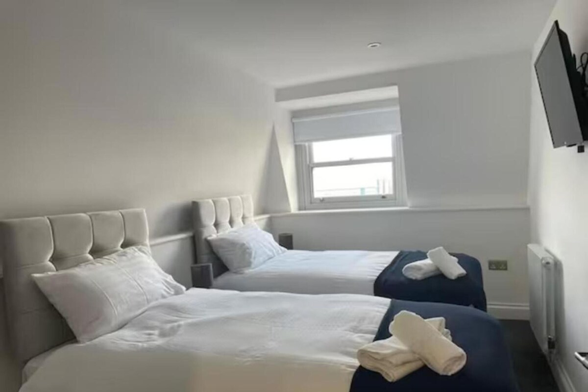 Ferros/tábuas de passar roupa, Wi-Fi de cortesia, roupa de cama