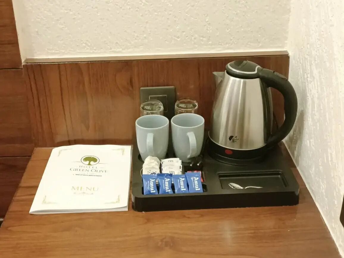 Suite Premium, varanda, vista para a piscina | Café e/ou cafeteira