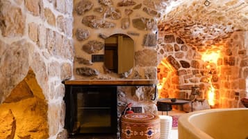 King Suite Meristen Oda, Avlu Manzarali | Interior
