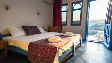 Quarto casal clássico, sacada | Wi-Fi de cortesia