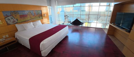 Estúdio luxo, vista para a cidade | Roupas de cama antialérgicas, edredons de pluma, frigobar