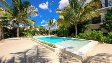 Piscina exterior