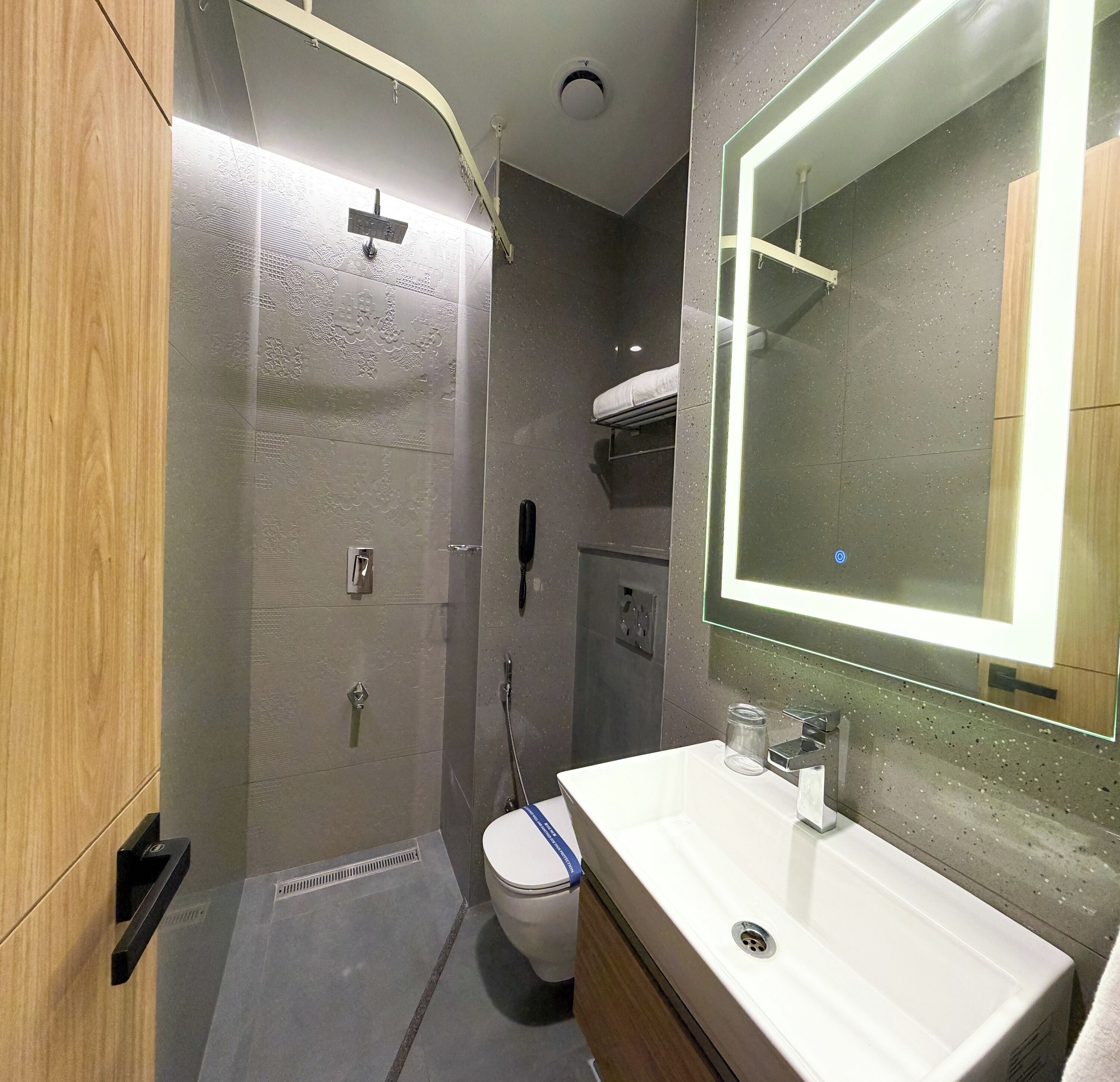 Quarto luxo | Banheiro