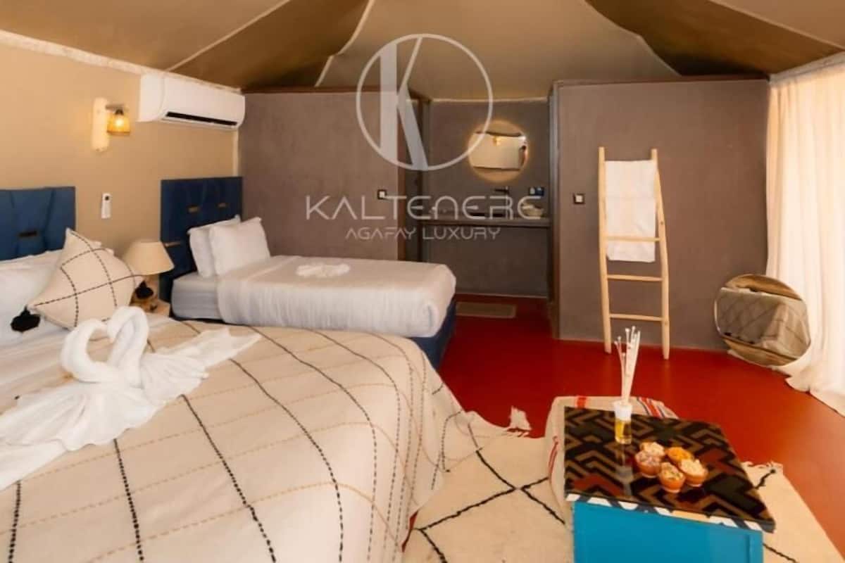 Quarto Quádruplo Comfort, pátio, vista para a montanha