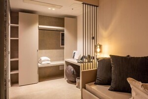 Quarto Duplo Deluxe, vista para a piscina | Interior