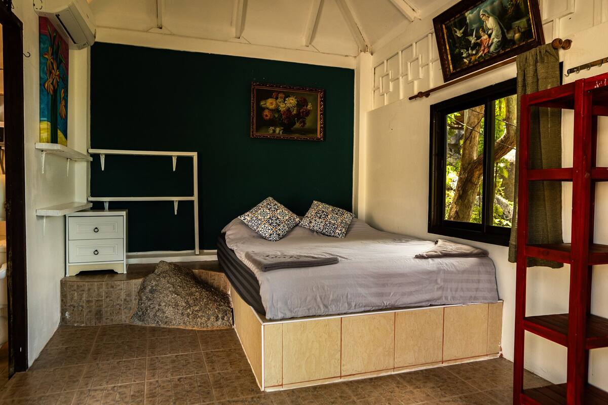 Villa Exclusiva, vista para o jardim | Cofre no quarto, Wi-fi grátis, roupa de cama fornecida 