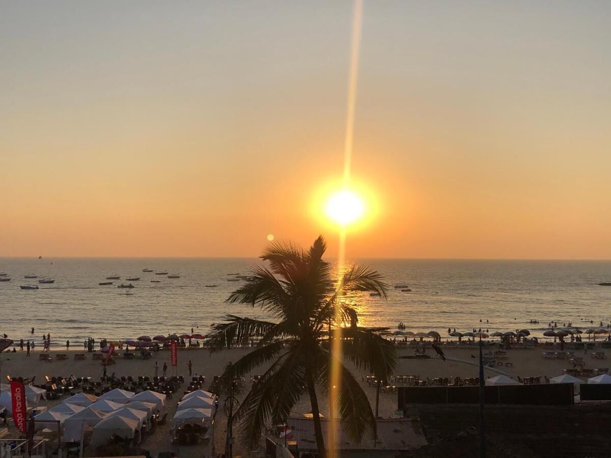 Na praia, praia de areia branca 
