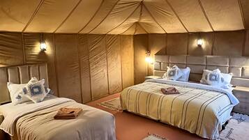 Tenda Deluxe, vista deserto | Wi-fi grátis