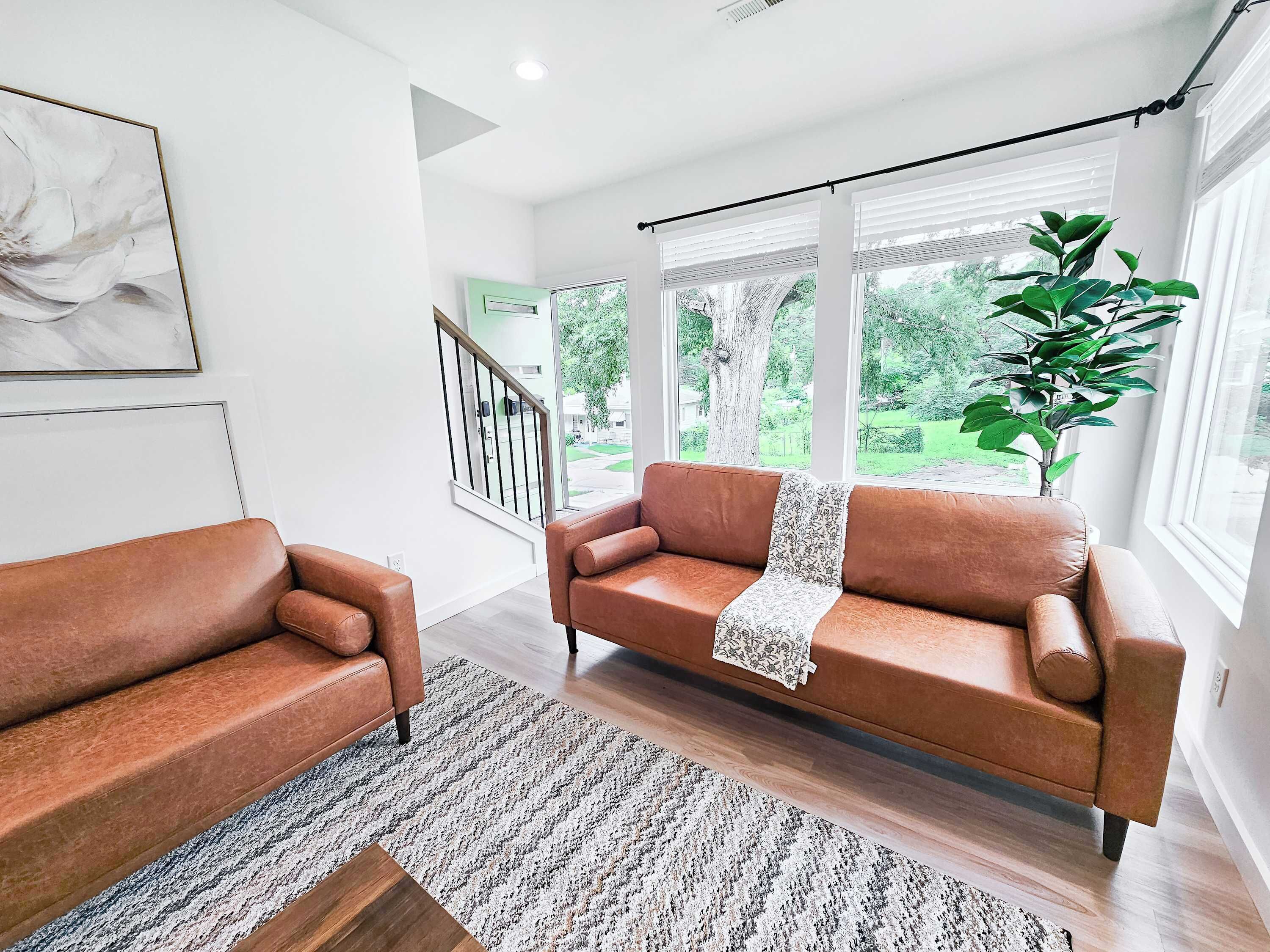 Balcony | 5 Min To Duke + Downtown - Durham, NC