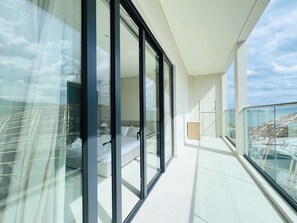 Paramount Sunset Suite | Secretária, secretária adequada para computadores portáteis 